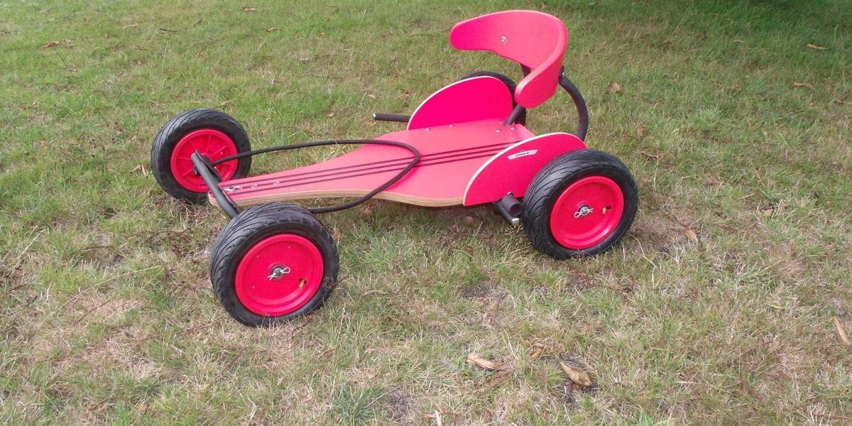Go Kart Daddy / Wooden Go Kart Shop / BERG & DINO Pedal Karts