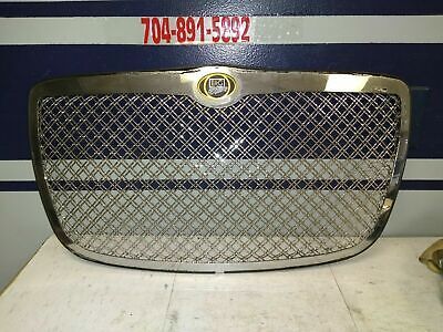 05-10 CHRYSLER 300C SRT-8 OEM FRONT CENTER LOGO EMBLEM MESH VENT GRILL ...