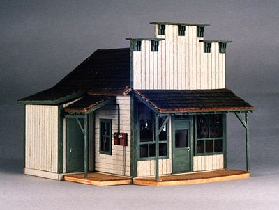 EH211 Pool/Billiards Hall w/ Interior, HO Scale