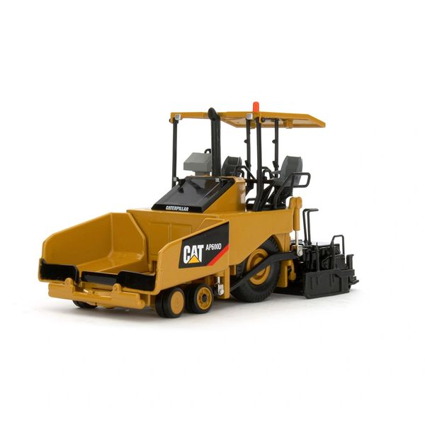 CAT 1:50 AP600D Wheeled Asphalt Paver with Canopy