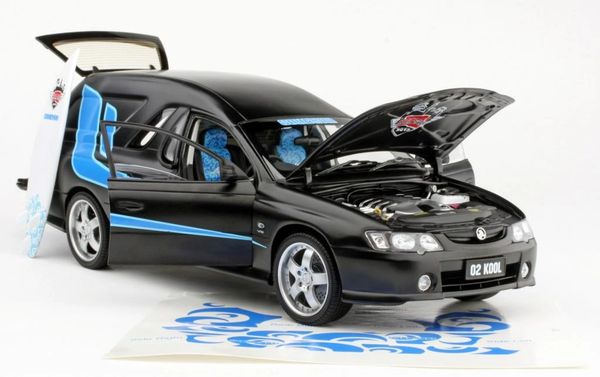 HOLDEN VY SS CUSTOM SANDMAN SATIN BLACK (Only 60 models made worldwide) HOLDEN VY SS CUSTOM SANDMAN SATIN BLACK (Only 60 models made worldwide)