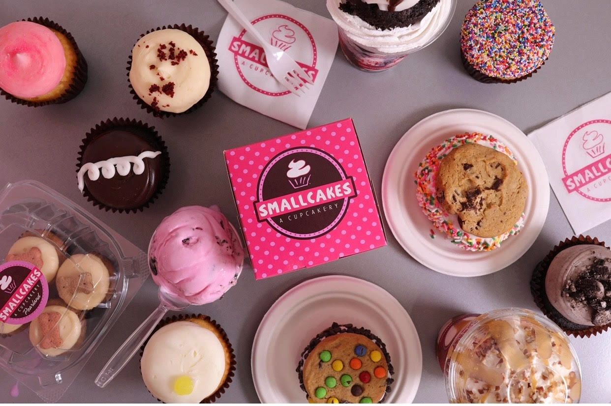 Smallcakes Pearland Town Center - Cupcakes, Ice Cream, Cakes