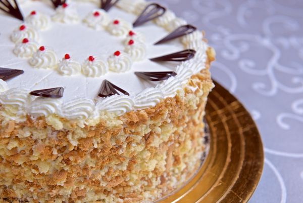 Vanilla Buttercream Torte