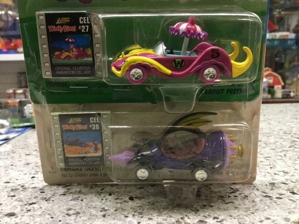 .Wacky races Johnny lightning x2 scale 1:64 @ A1