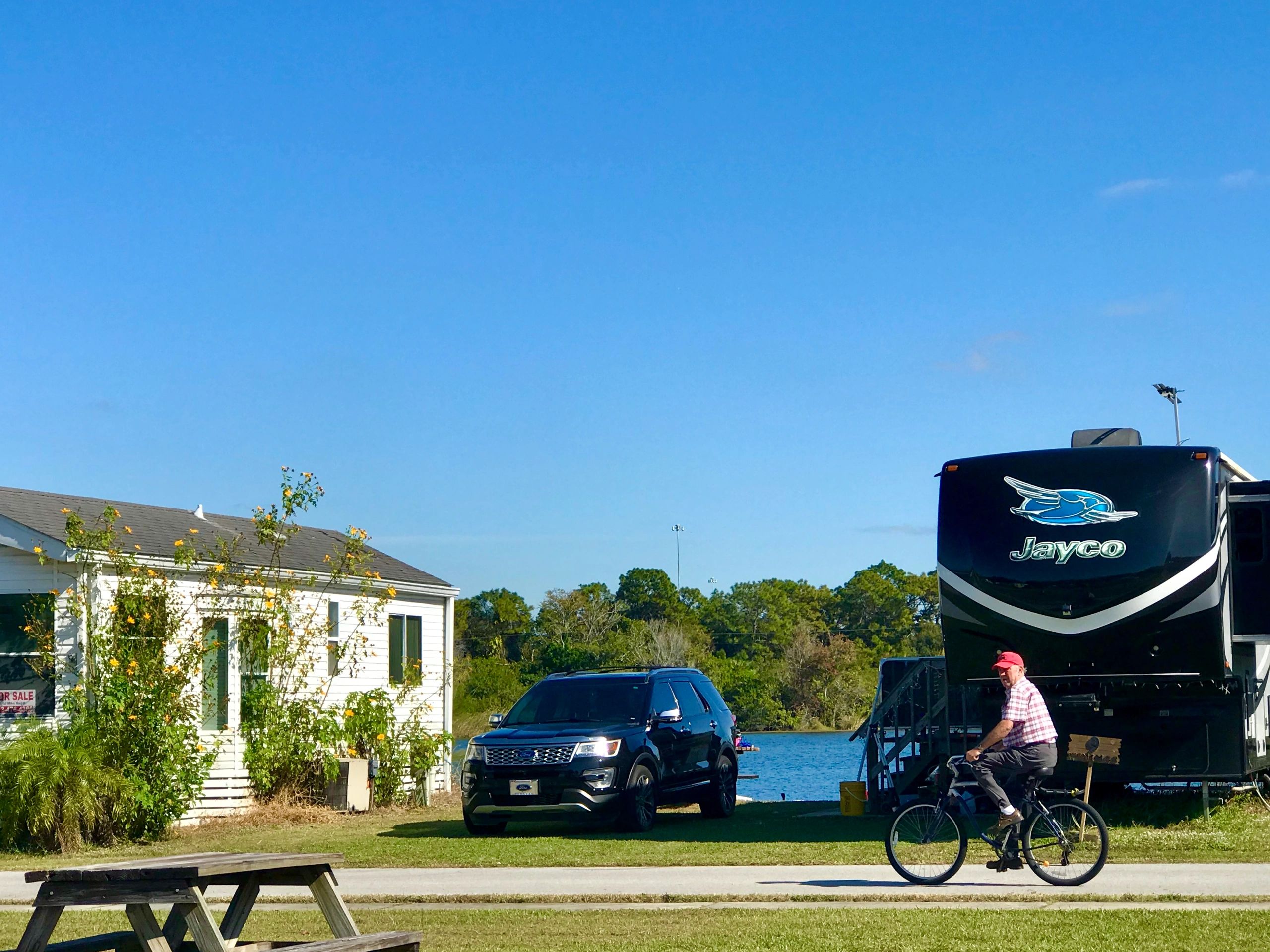 Vacation Rv Location - SunLake RV Resort