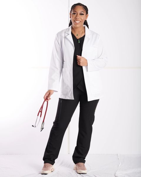 7-Pocket Elegant Lab Coat