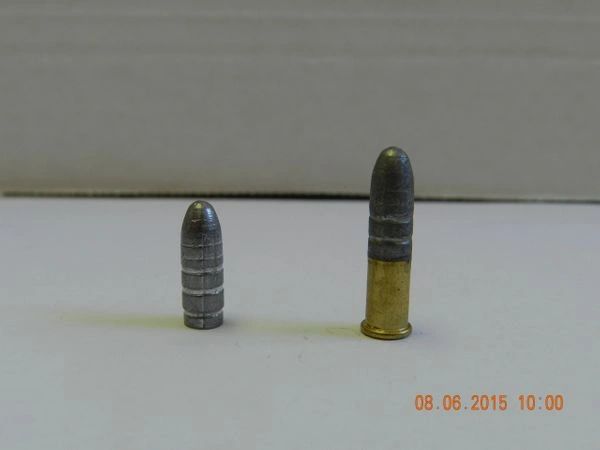 .22 Aguila style heel seated bullet 60 grain Double cavity mould
