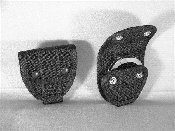 Single Handcuff holder with snaps - molle mount - 801 Peerless