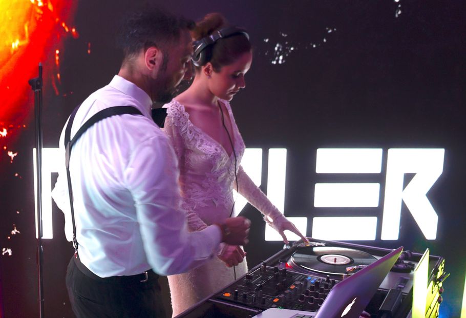 DJ SERVICES in McAllen - DJ Riddler