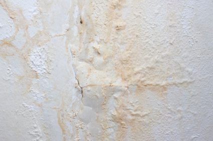 How To Fix A Water Damaged Plaster Wall Beside The Bathtub