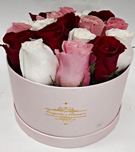 Elegant Pink box of roses (18 roses) big box