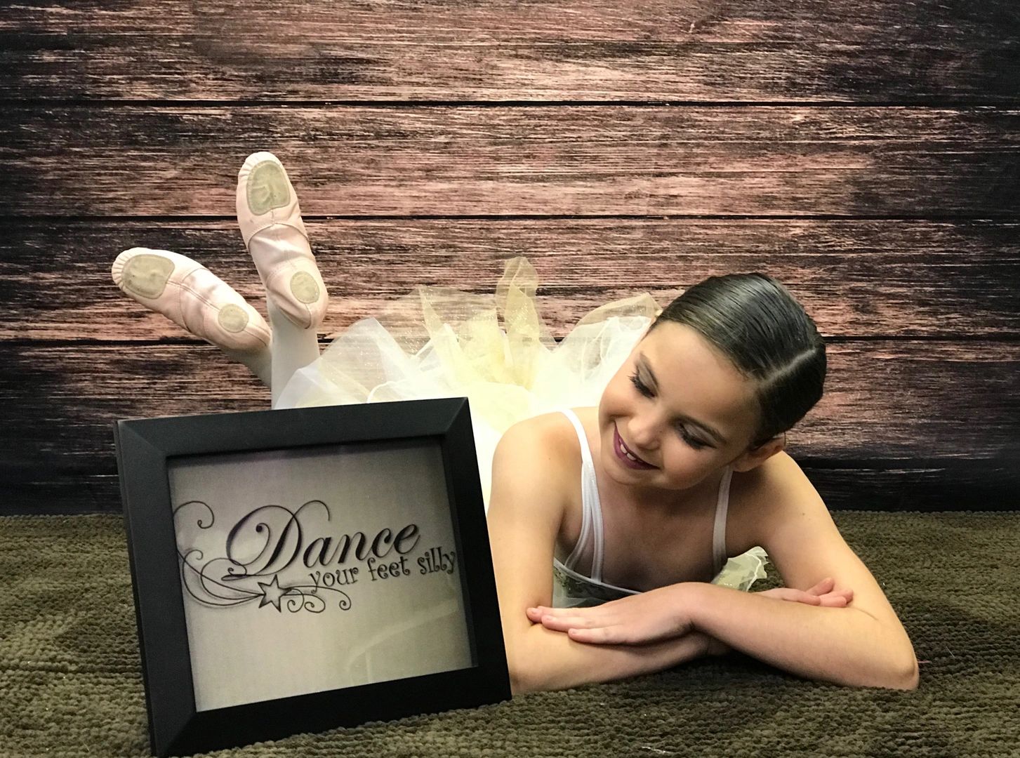 AK DANCE AWAY - Dance Studio, Dance Classes, Dance Academy