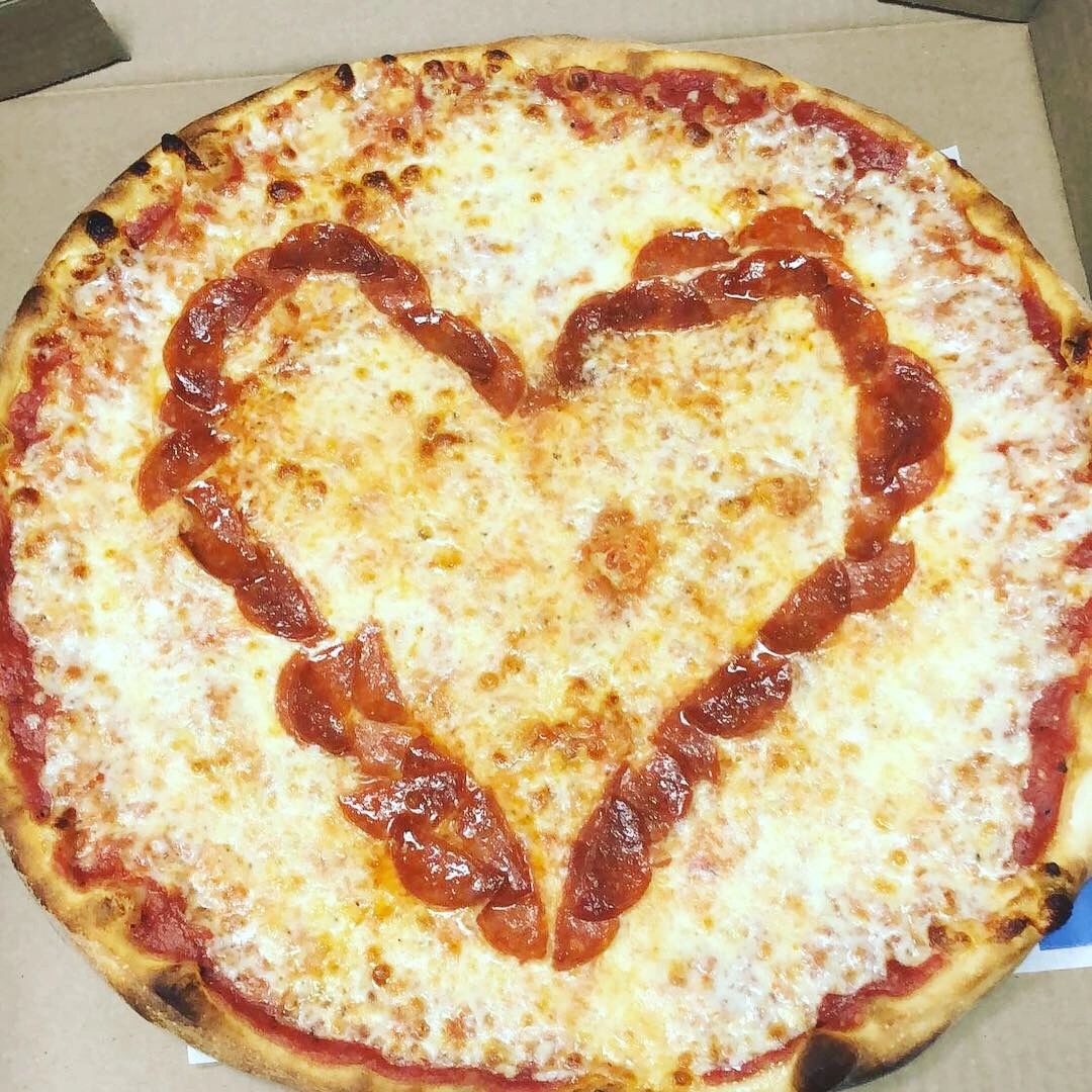 Fratelli Pizzeria - Pizza Restaurant - Bethlehem, Pennsylvania