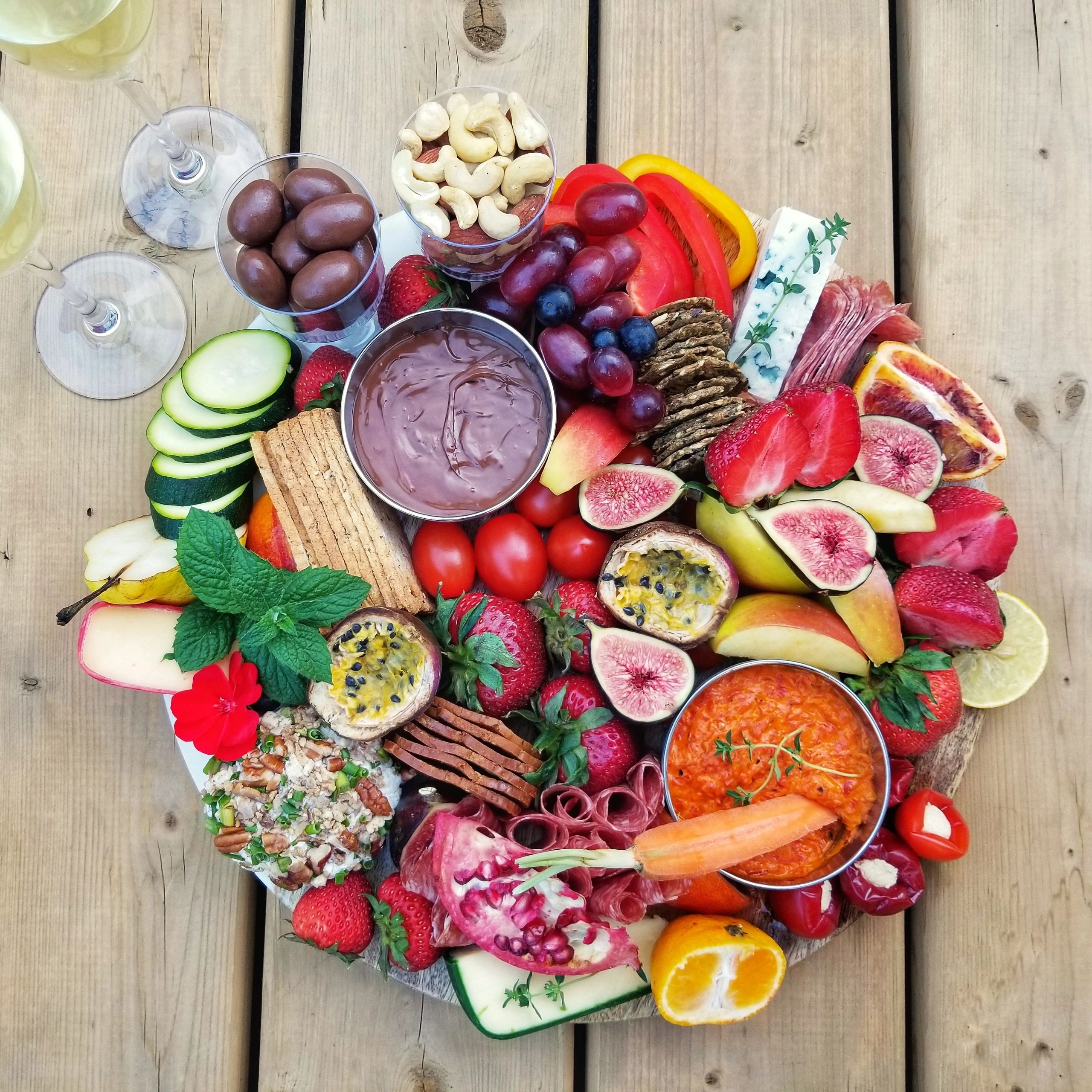 The Crave 6ix - Luxury Charcuterie Boards & Boxes