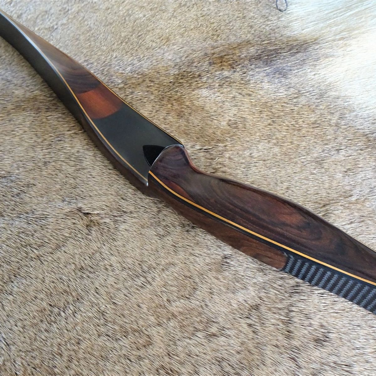 Custom Longbows and Recurves