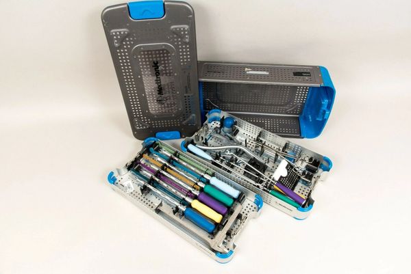 Medtronic T2 Altitude Expandable Corpectomy Instrument set- Simon ...