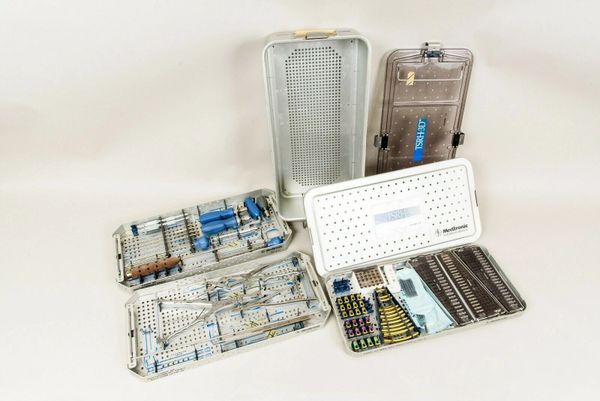 Medtronic TSRH-3D Spinal Instrumentation - Patient Ready!