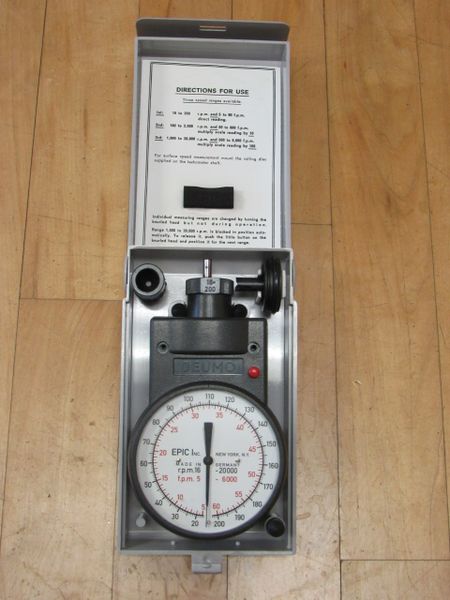 Deumo Precision Hand Tachometer