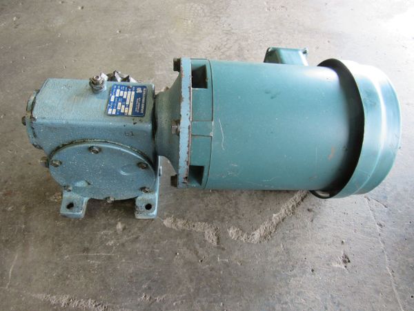Reliance 1/2 HP, 3 PH, F56C Frame Motor w/ Alling-Lander 60:1 Ratio ...