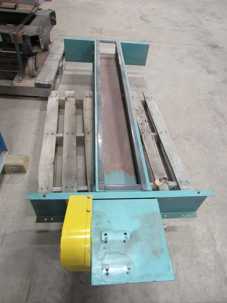 Carter Day 12 Vibratory Conveyor w/New TEFC Motor