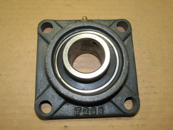SST Flange Mount Housing Unit - Four-Bolt, 1.5" Bore (P/N: F208 & US208-24)