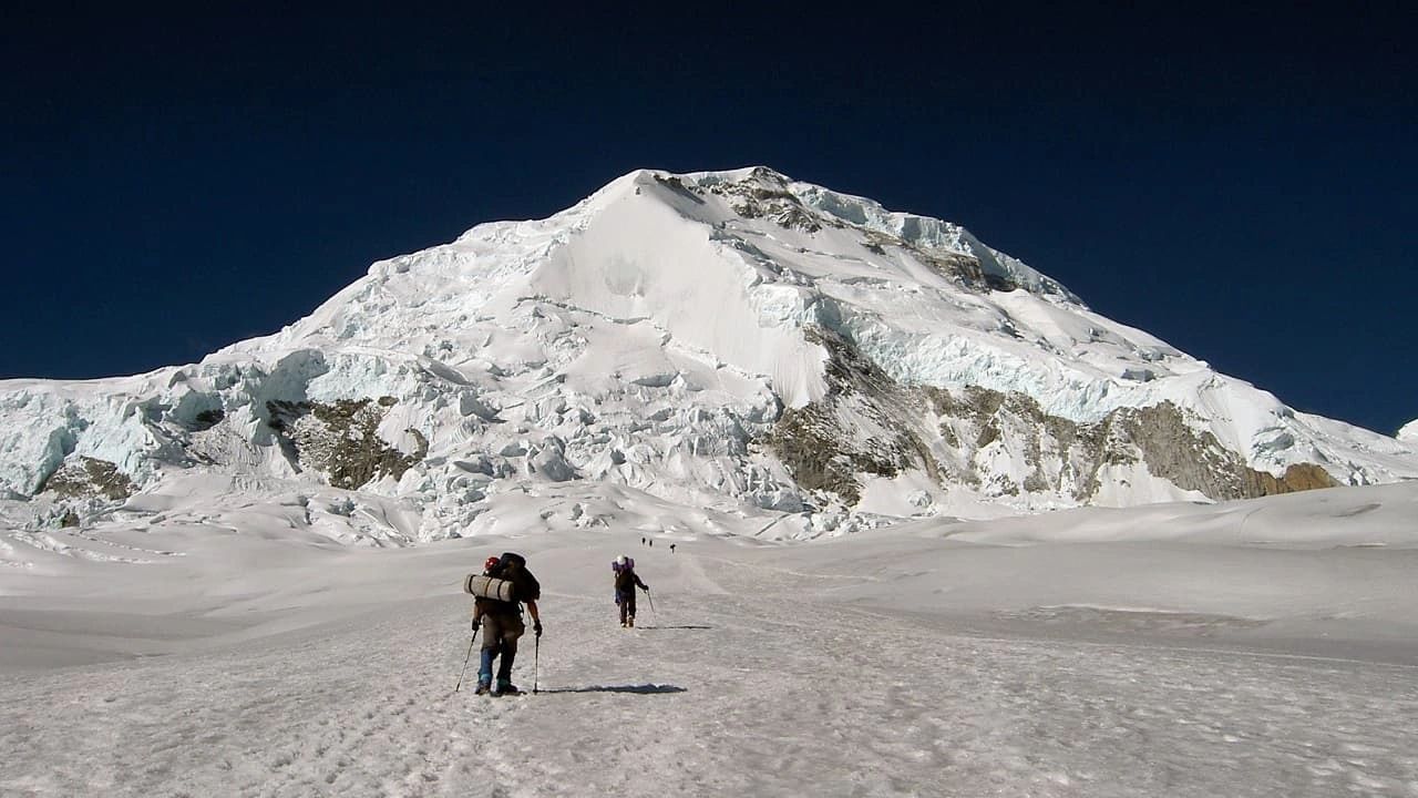 CLIMBING MOUNT HUASCARAN 12 days