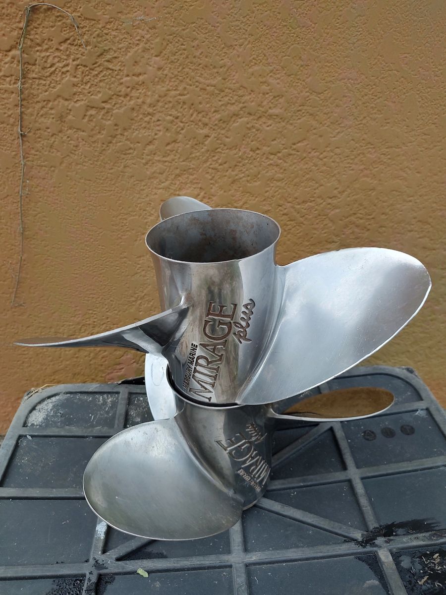 Used PAIR Mercury Mirage Plus Propellers 21 pitch LH RH 48-13702 48 ...