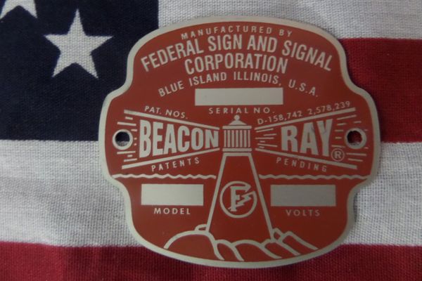 Federal Model 17 173 175 176 Beacon Ray 6 or 12 Volt Light Badge