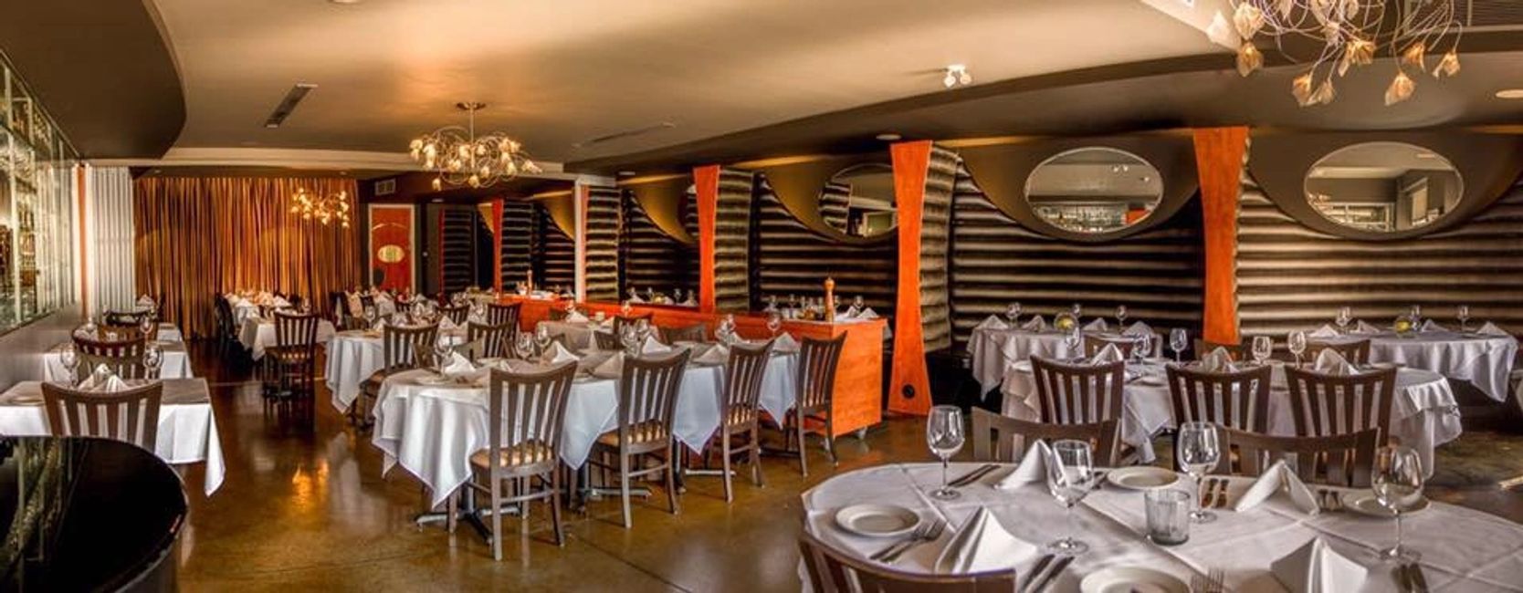 Connect | Mezzo Ristorante & Lounge