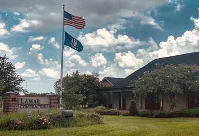 Lamar Contractors - Construction