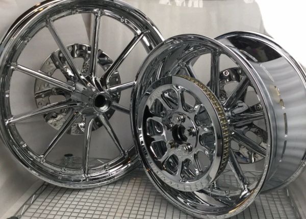 Harley 2013 -24 Breakout Softail Front & Rear Mag Wheels OEM axle ...
