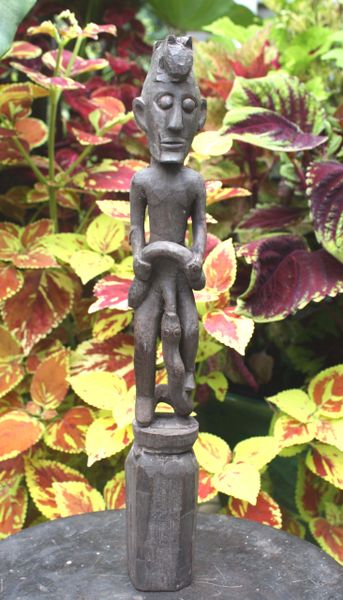 KALIMANTAN BORNEO STATUE WOOD CARVED DAYAK KALIMANTAN INDONESIA
