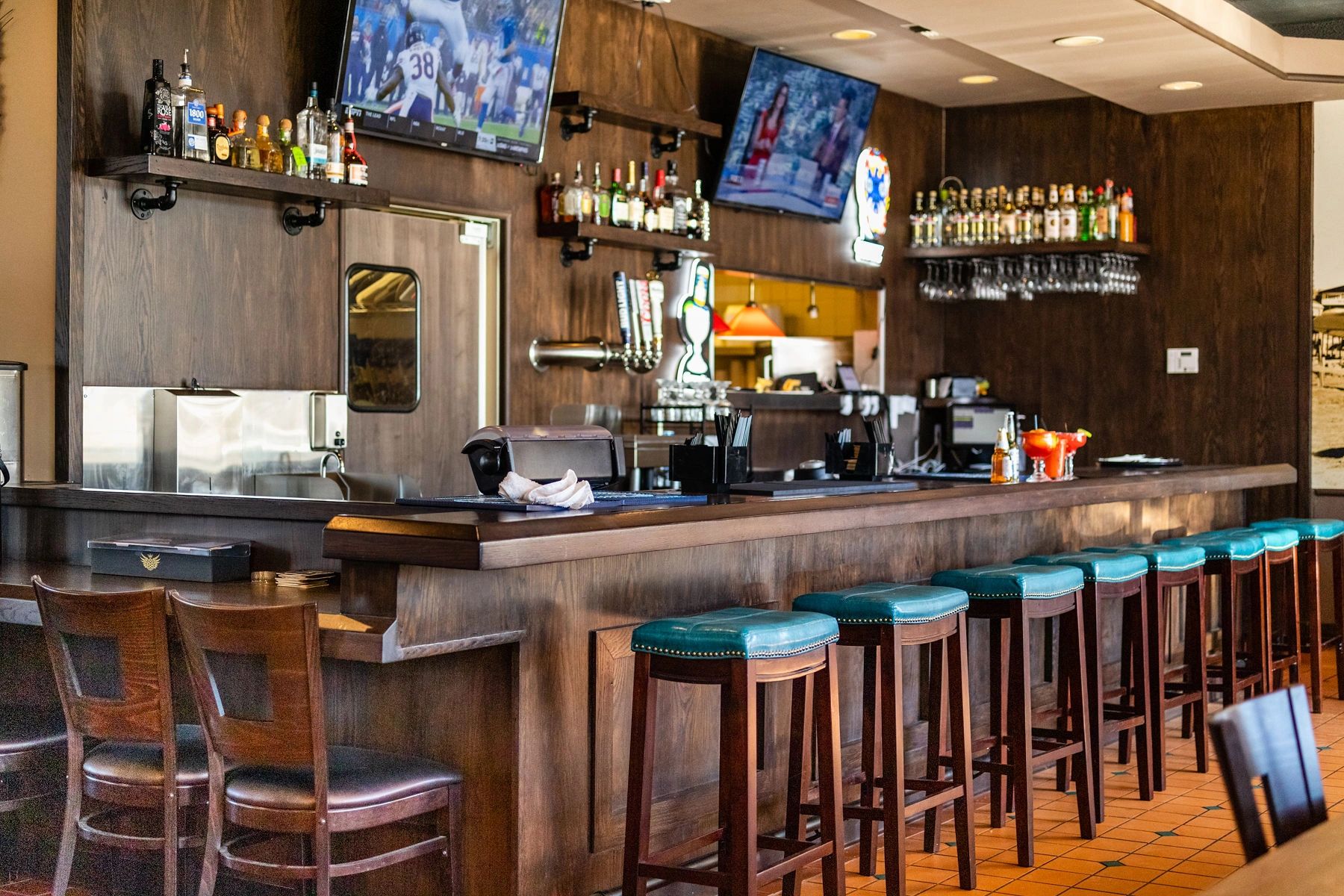 Ruben's Mariscos and Mexican Grill