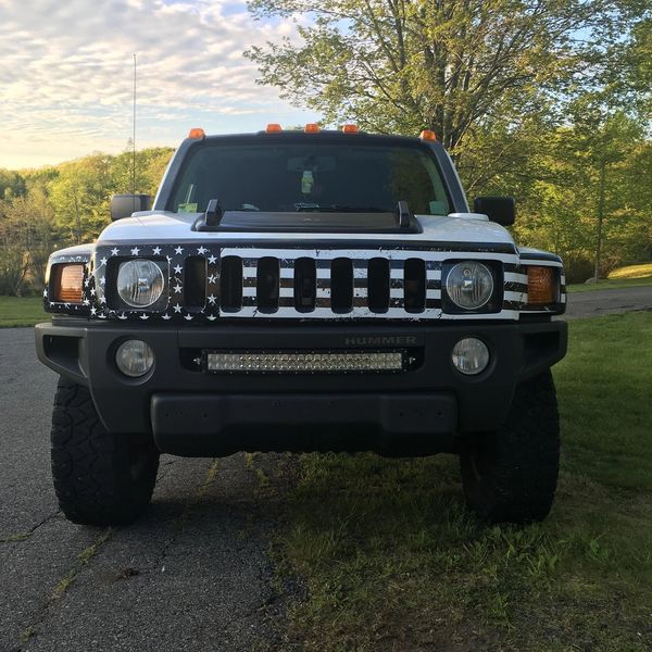BLACK AND WHITE DISTRESSED USA AMERICAN FLAG Hummer Grill Skin