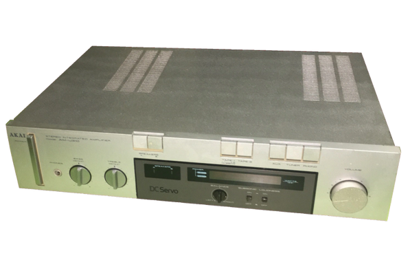 AKAI AM-U310 2 x 50W Hi Fi Amplifier with VFD output meter display 1982