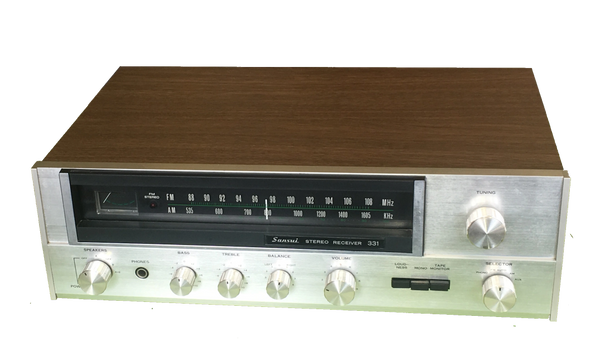 Stunning vintage SANSUI 331 Receiver w phono 2 x 15W 1975