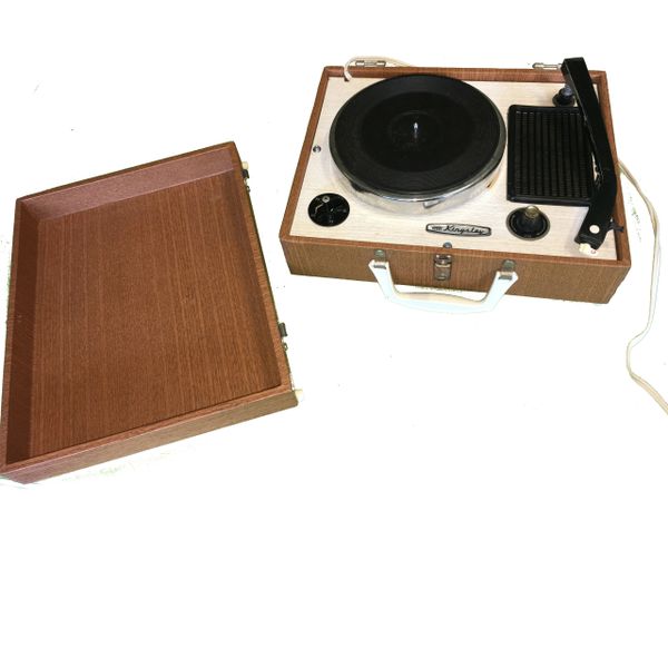 Kingsley RP200 Aussie made small record player 1969