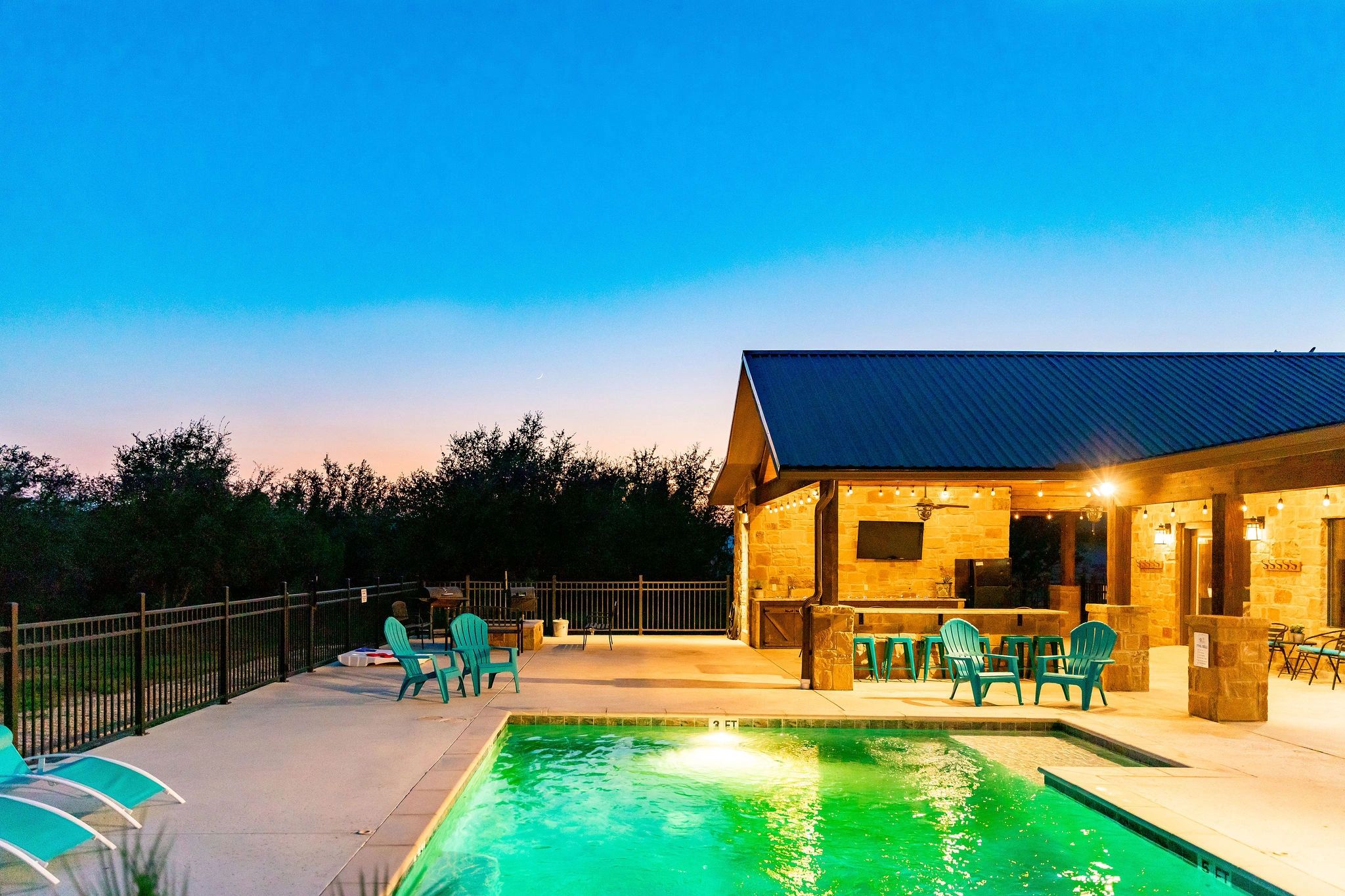 Concan Vacation Homes - Frio River Vacation Homes with Private Pools in ...