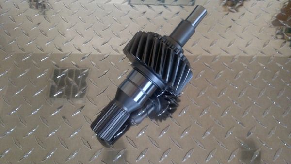 RDP XTREME: 29 SPLINE MALE NP205 INPUT SHAFT