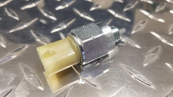 RDP XTREME: '85-'91 GM NP205 4X4 INDICATOR SWITCH