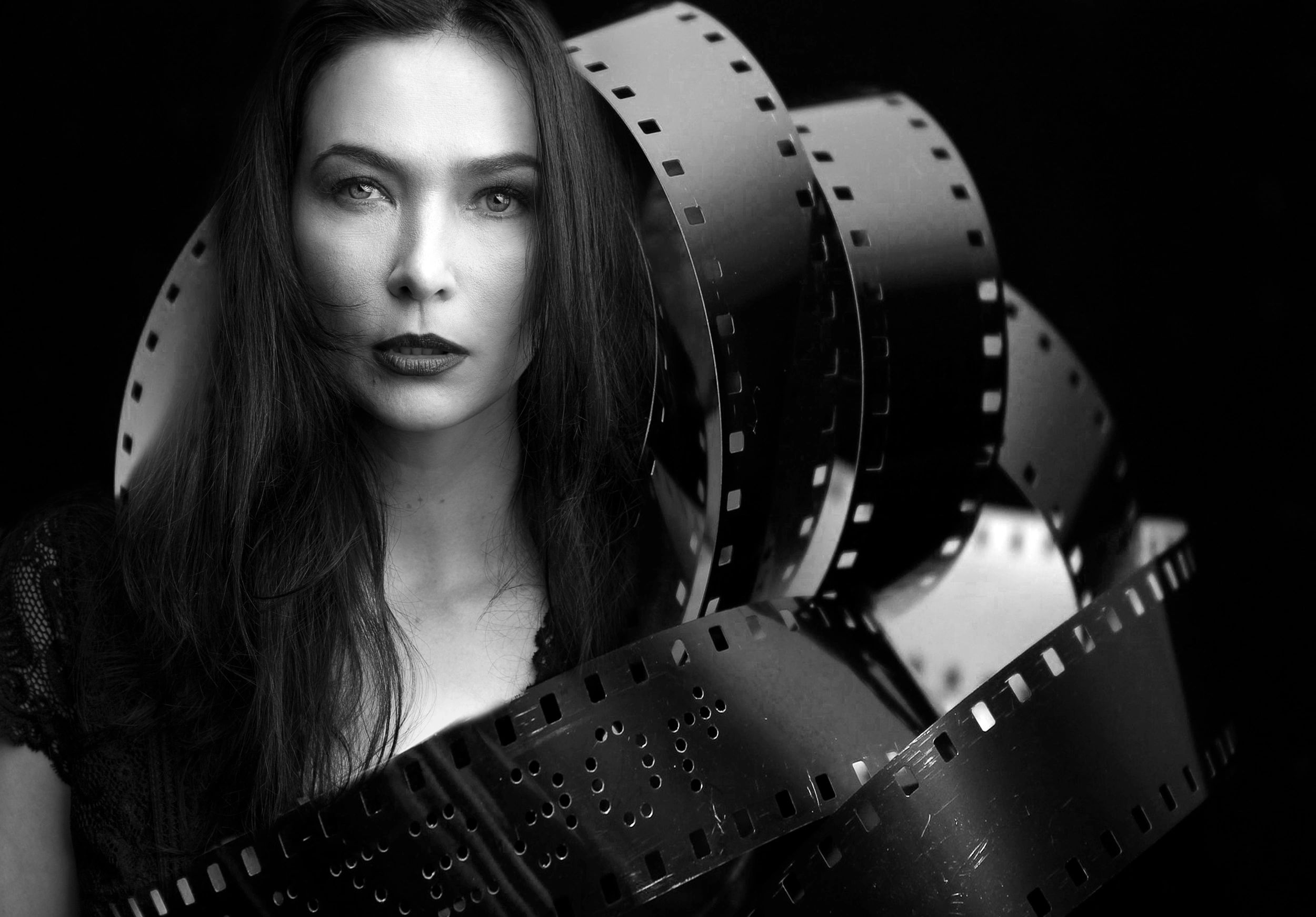 Acting Producing Directing - Iris Svis