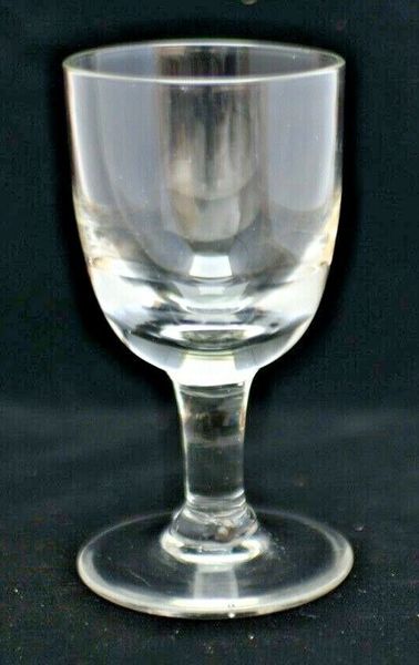GEORGIAN CAPSTAN STEMMED WINE GLASS WITH BUBBLE ILLUSION