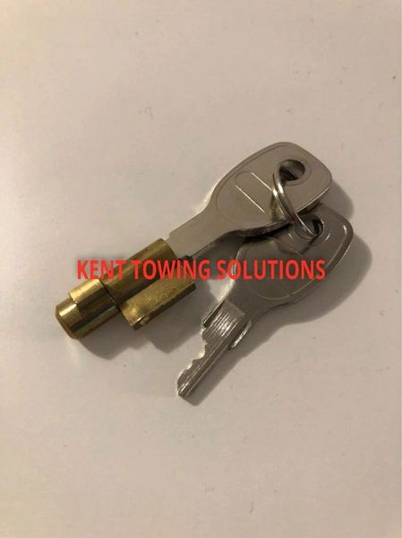 Integrated Barrell Hitch Lock for all Erde Trailers