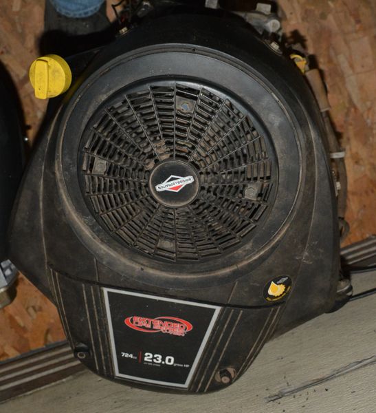 Briggs & Stratton Engine (23 HP)