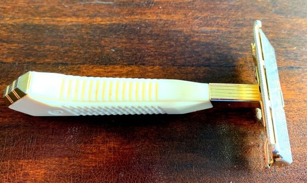 Vintage GEM SE Safety Razor Gold Tone Single Sided Blade from 1950's ...