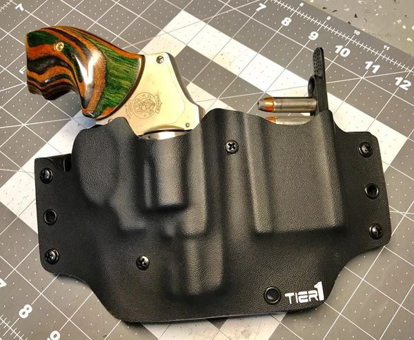 Apex READY FIVE Revolver Holster with Speed Strip Pouch