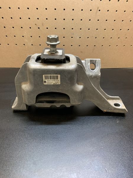 2007-2014 Mini Cooper S Right Front Engine Mount 22116782374