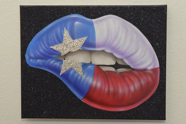 Texas Lips with Crystal Star