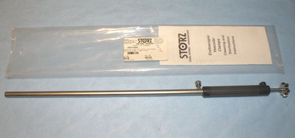 STORZ Vascular Clamp Applicator for use with deployable vascular clamps ...