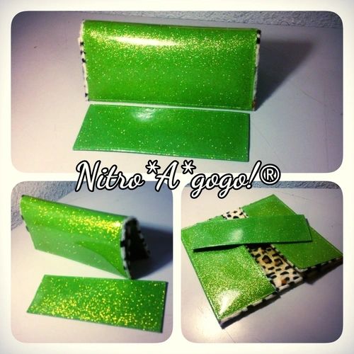 Viva Nitro -checkbook cover